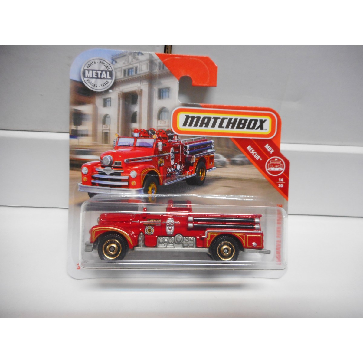 SEAGRAVE FIRE ENGINE YELLOW, RED MATCHBOX - BCN STOCK CARS