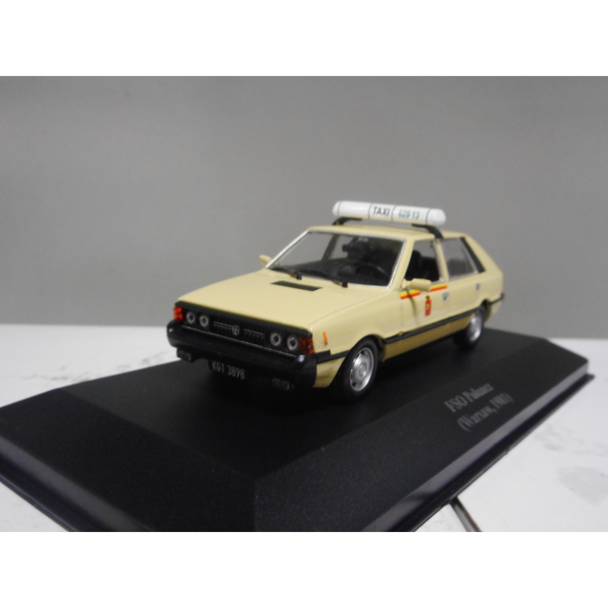 FSO POLONEZ TAXI WARSAW 1981 ALTAYA IXO 1:43 - BCN STOCK CARS
