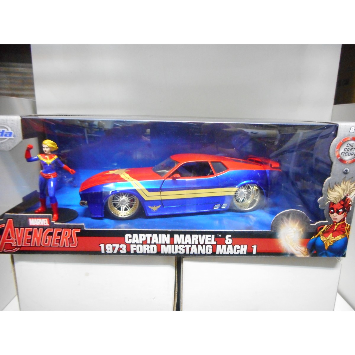 FORD MUSTANG MACH 1 1973+ CAPTAIN MARVEL JADA TOYS 1:24 - BCN STOCK CARS