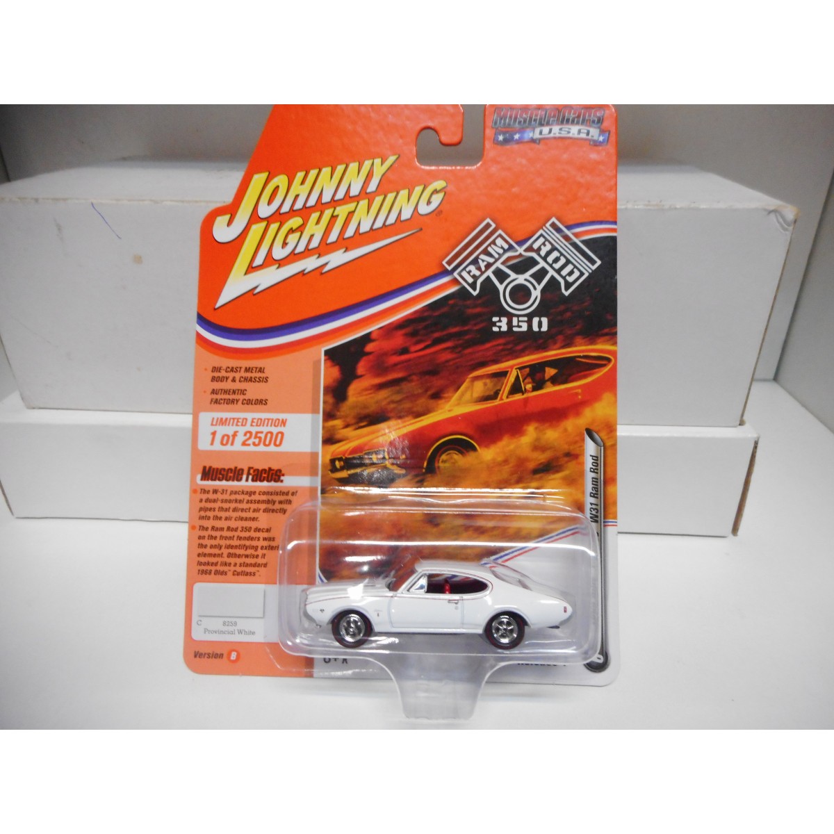 OLDSMOBILE CUTLASS W31 RAM ROD 1968 JOHNNY LIGHTNING 1:64 - BCN STOCK CARS