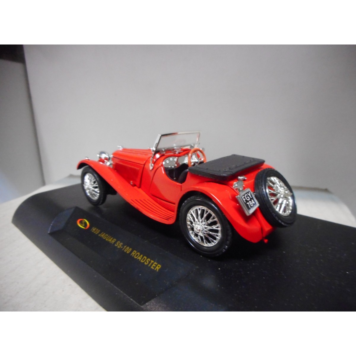 JAGUAR SS100 ROADSTER SIGNATURE MODELS 1:32 - BCN STOCK CARS