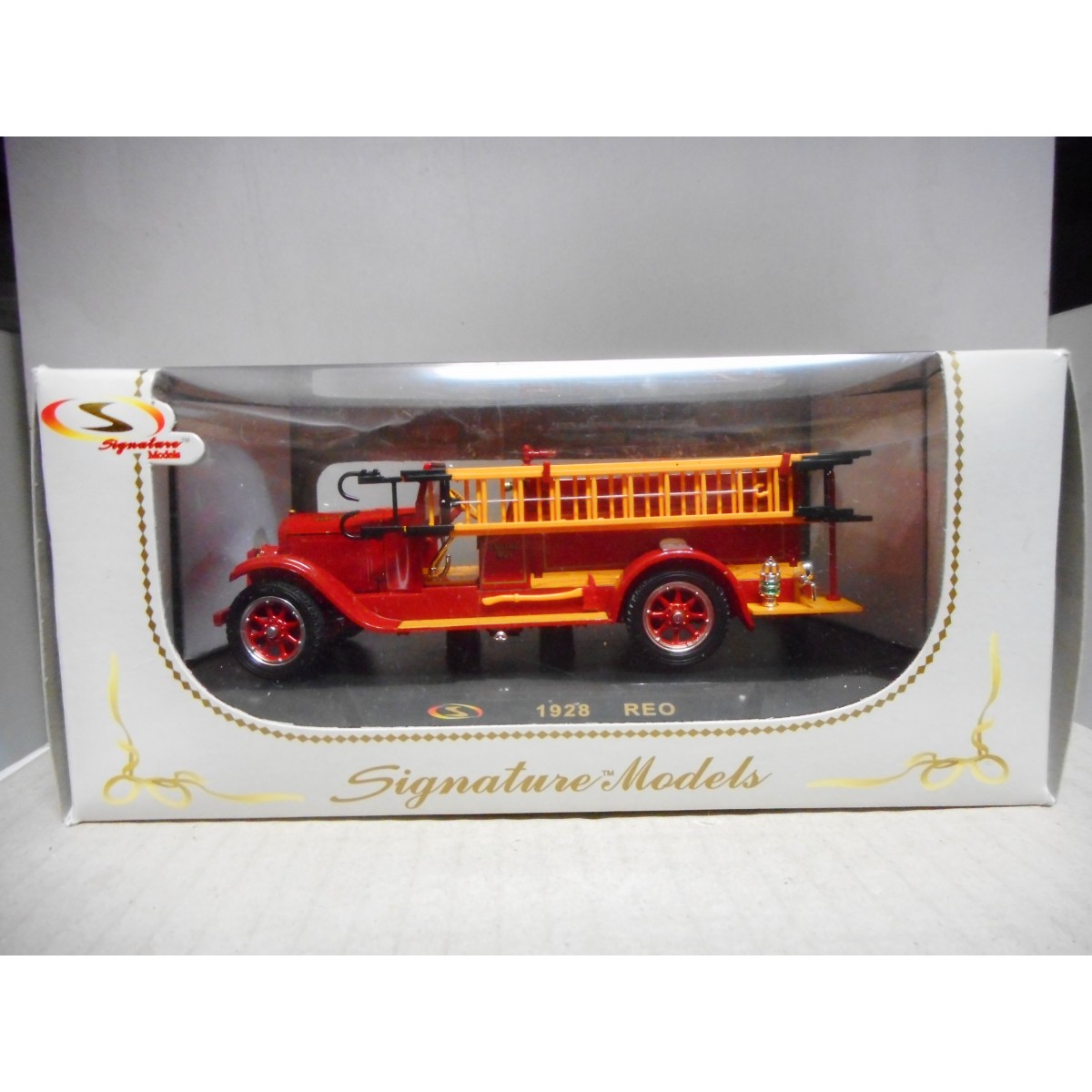 REO 1928 SIGNATURE MODELS 1:32 - BCN STOCK CARS