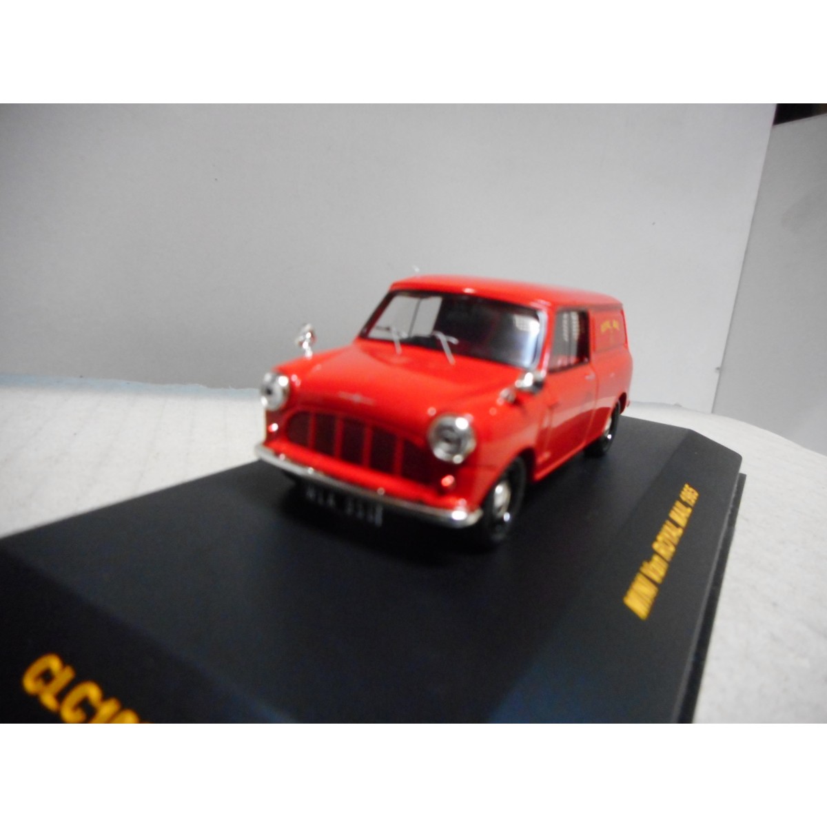 MINI VAN 1965 ROYAL MAIL IXO CLC108 1:43 - BCN STOCK CARS