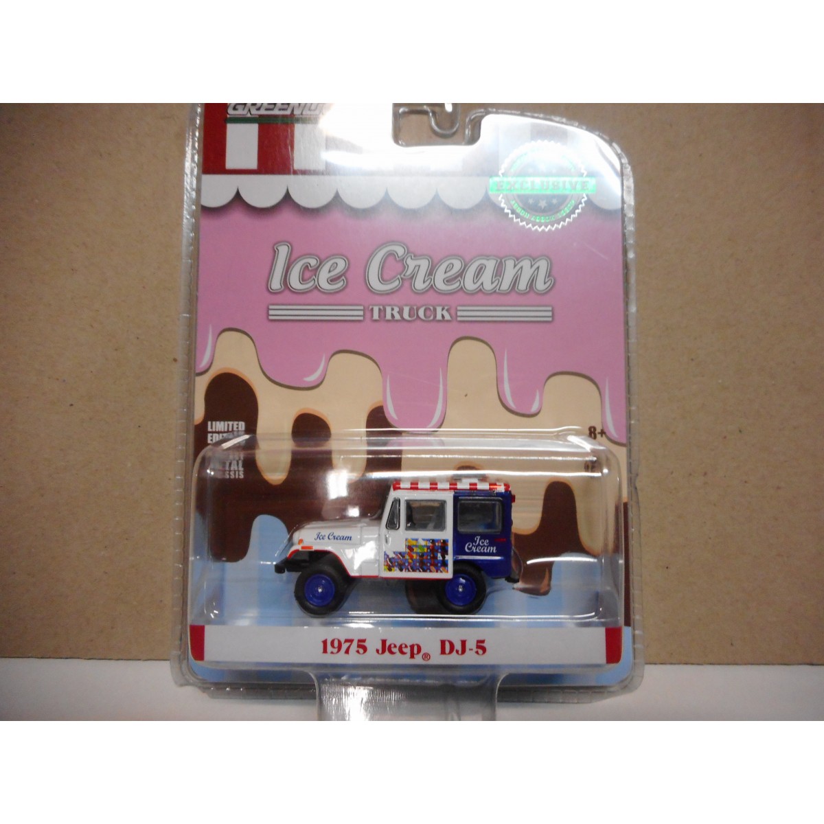 JEEP DJ-5 ICE CREAM 1975 1:64 GREENLIGHT - BCN STOCK CARS