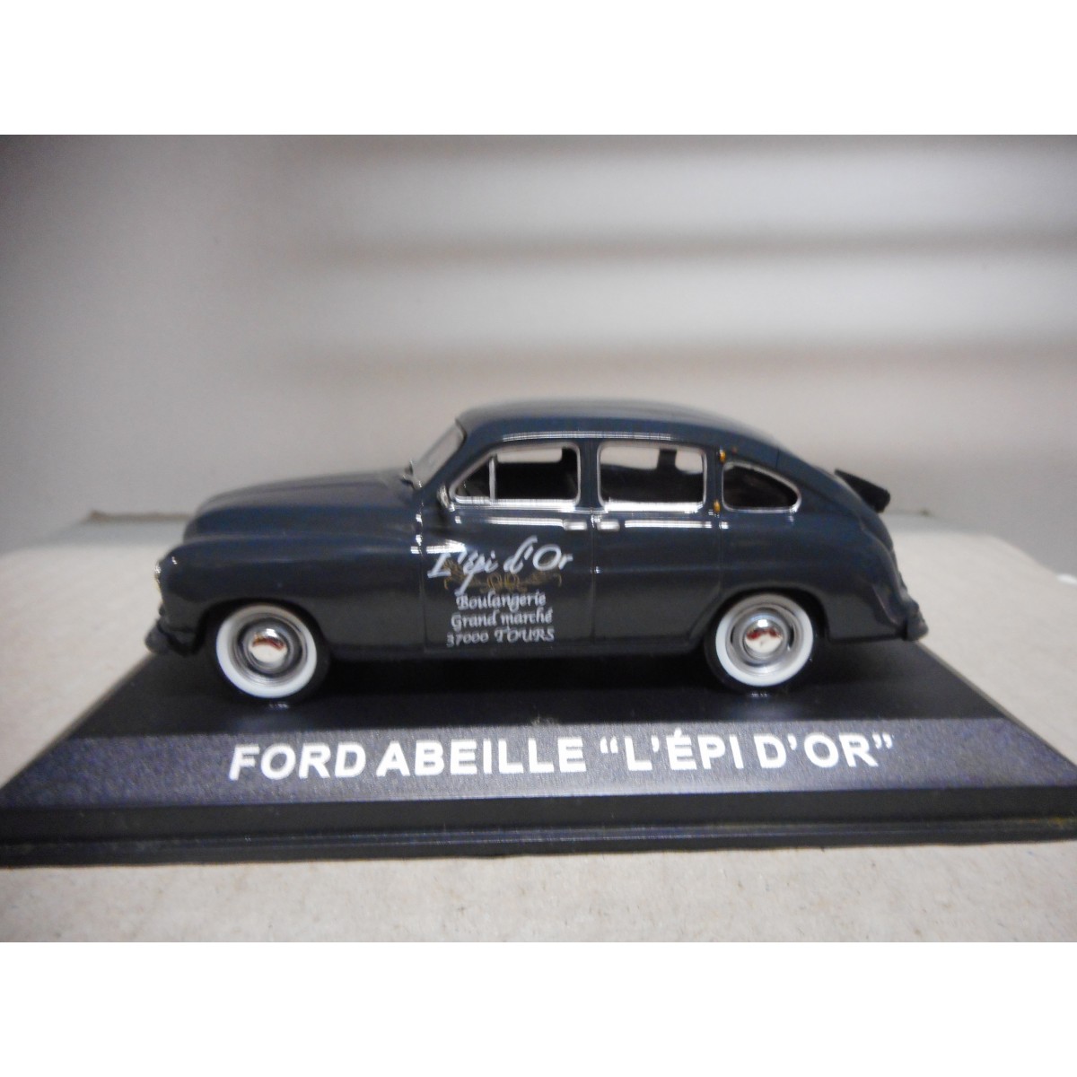 FORD ABEILLE L´EPI D´OR ALTAYA IXO 1:43 - BCN STOCK CARS