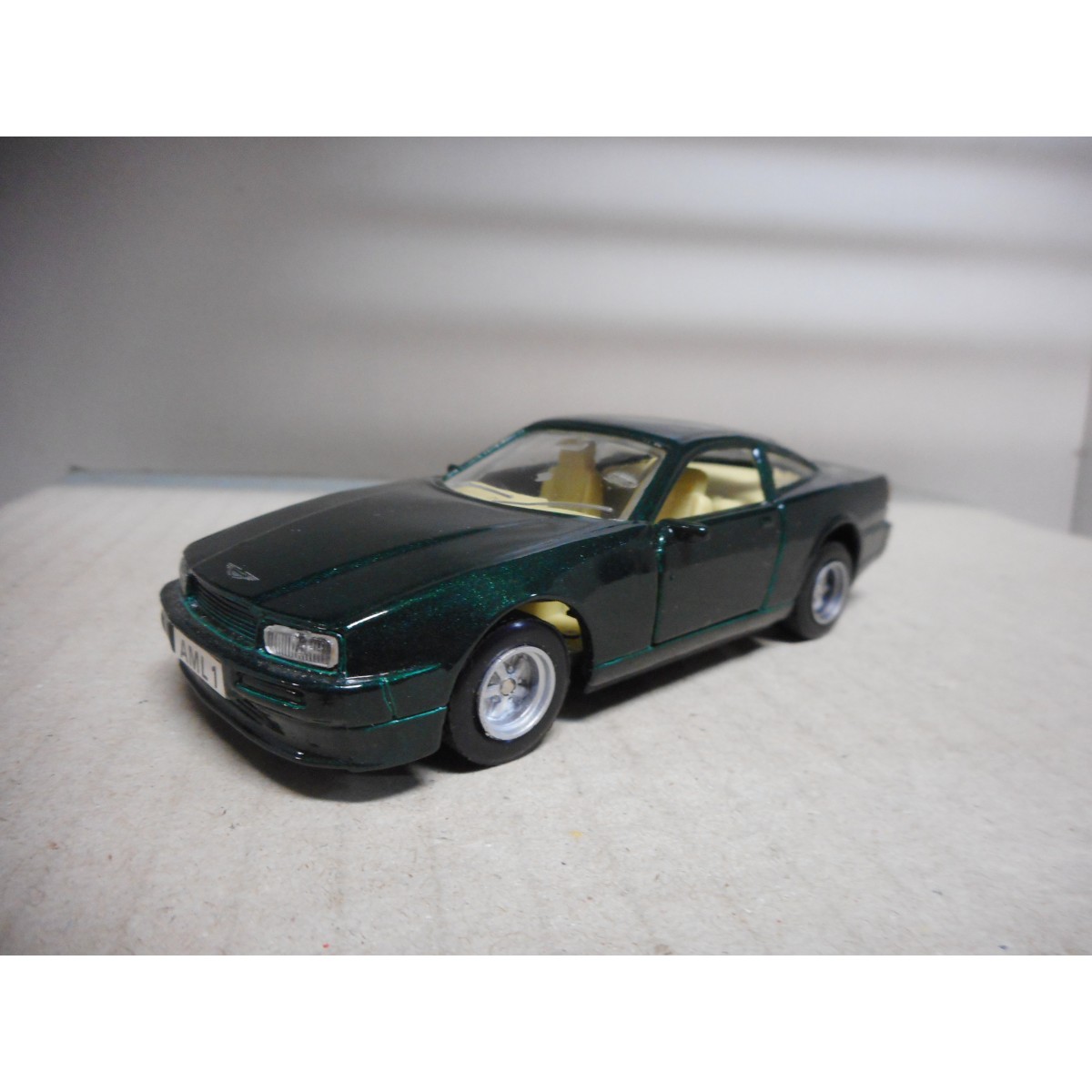 MAISTO ASTON MARTIN DB7/VIRAGE ESCOGER/CHOOSE/CHOISIR - BCN STOCK CARS