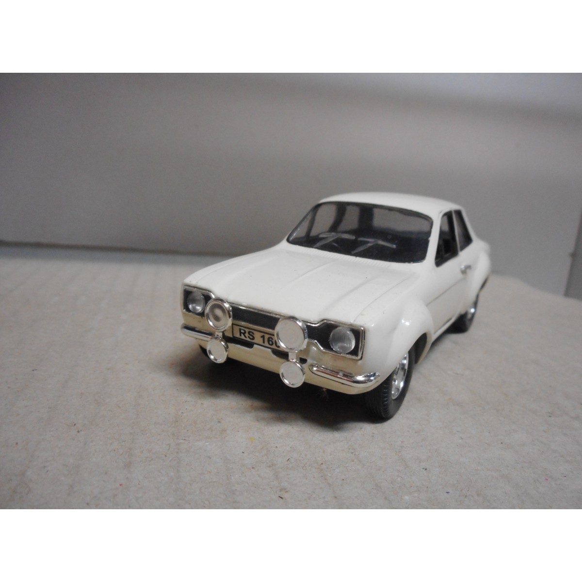 SAICO 1:32 ESCOGER/CHOOSE/CHOISIR ESCORT/E-TYPE USADO/NO BOX - BCN ...