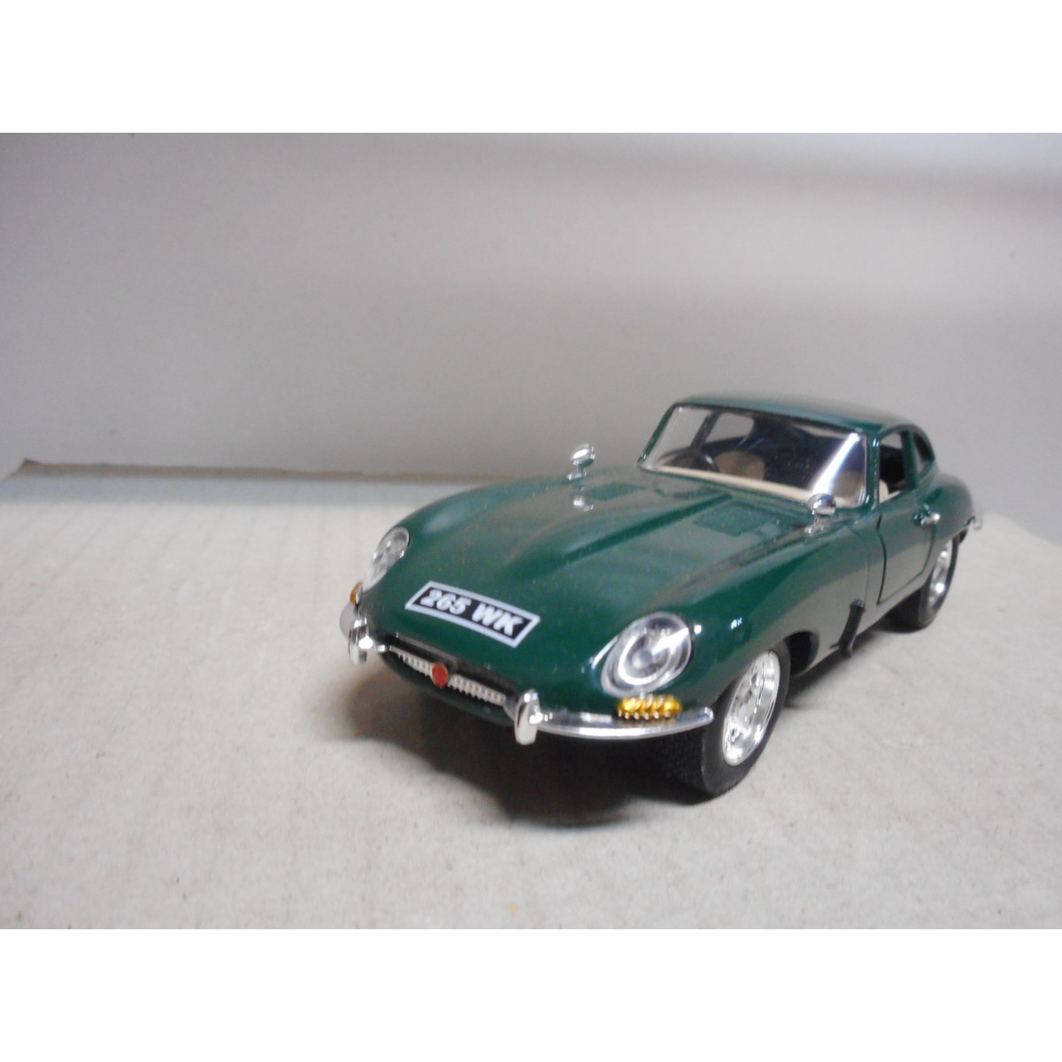 SAICO 1:32 ESCOGER/CHOOSE/CHOISIR ESCORT/E-TYPE USADO/NO BOX - BCN ...