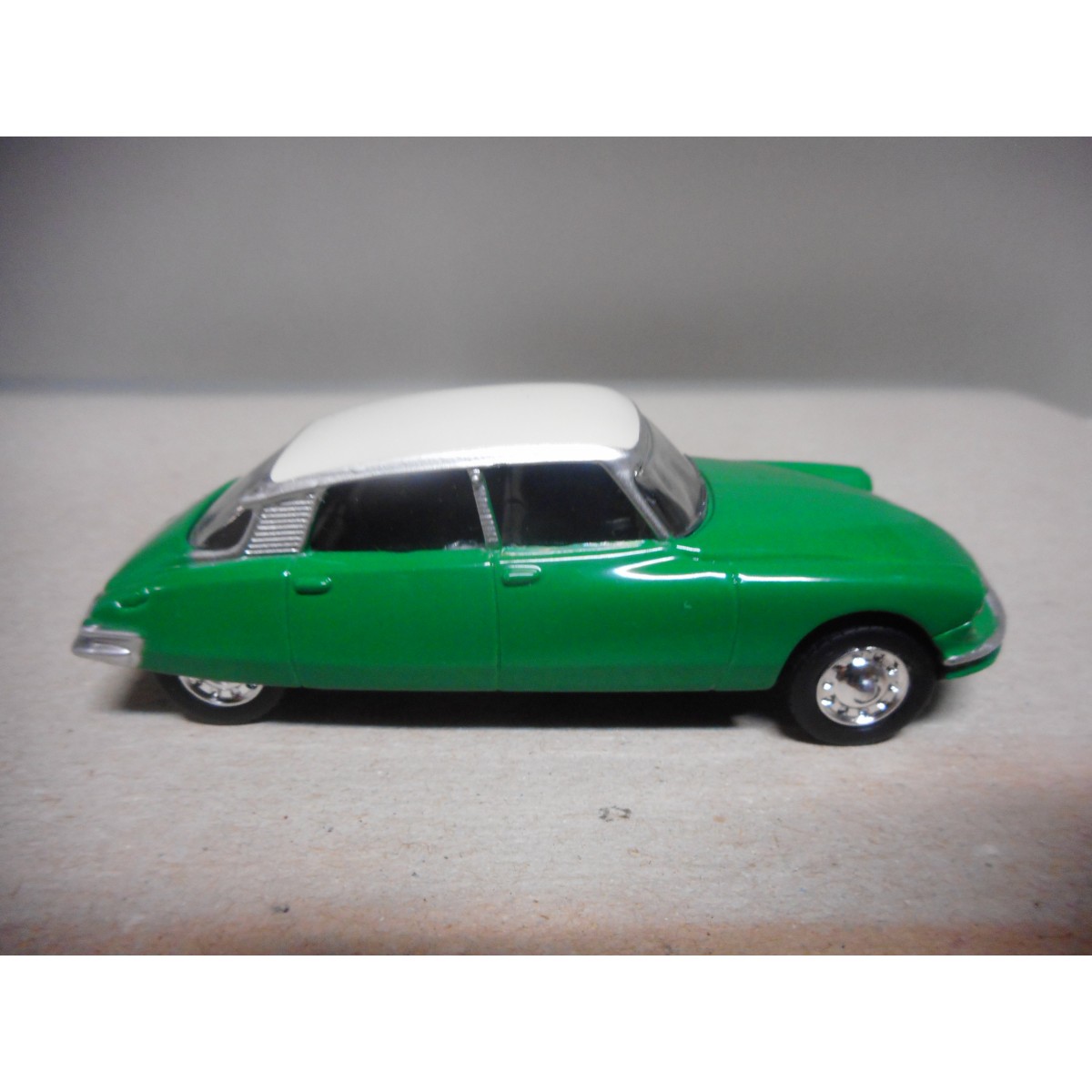 CITROEN DS 19 VERT/BLANC ESCOGER/CHOOSE/CHOISIR NOREV 3 INCHES 1:64 APX ...