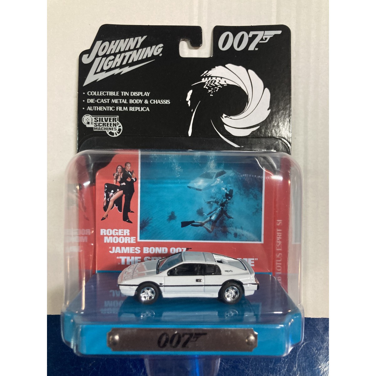 HOLLYWOOD JAMES BOND 007 LOTUS ESPRIT S1 1:64 JOHN LIGHTNING - BCN STOCK CARS