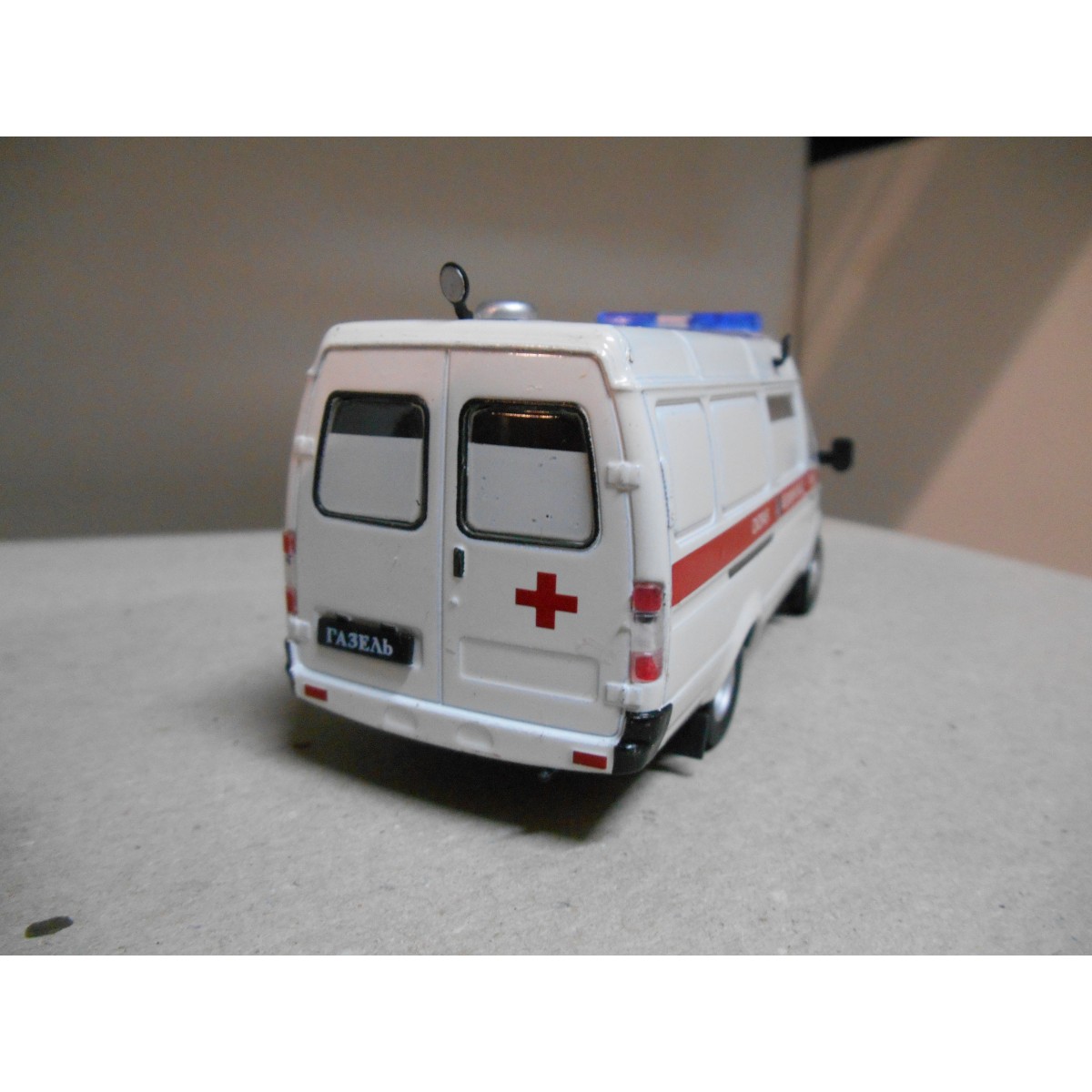 GAZ-32214 AMBULANCE GAZelle 1:43 DeAGOSTINI IXO USADO/EX PRIVADO - BCN ...