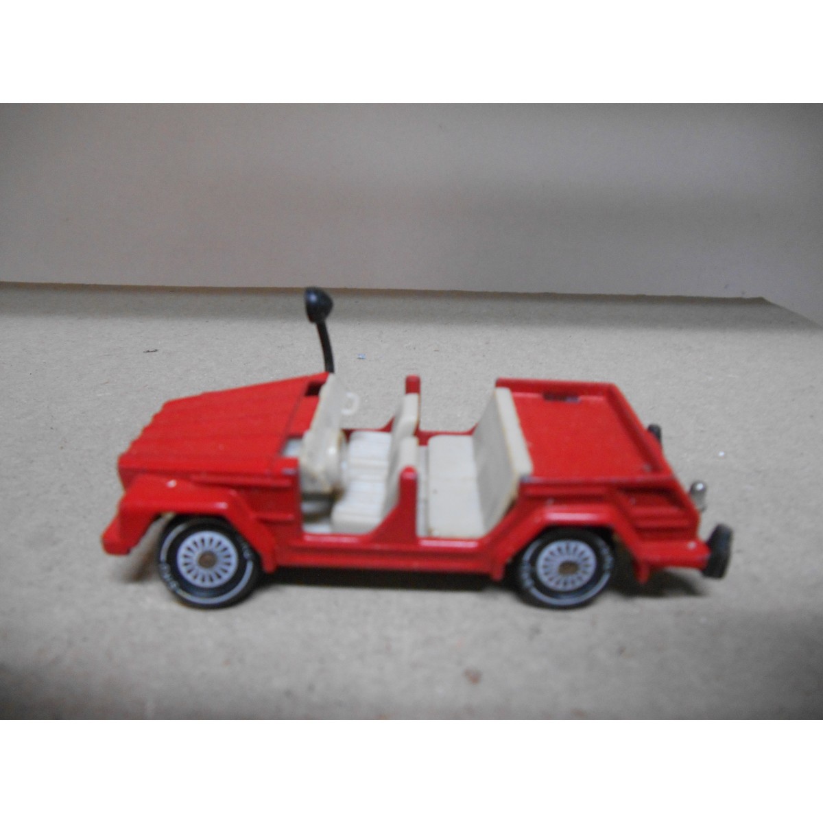 VOLKSWAGEN 181/THE THING ESCOGER/CHOOSE/CHOISIR 1:55 SIKU 1333 - BCN ...