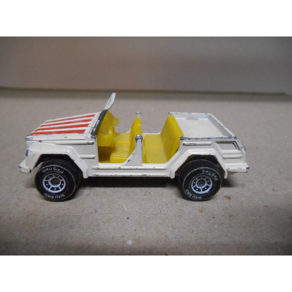 VOLKSWAGEN 181/THE THING ESCOGER/CHOOSE/CHOISIR 1:55 SIKU 1333 - BCN ...