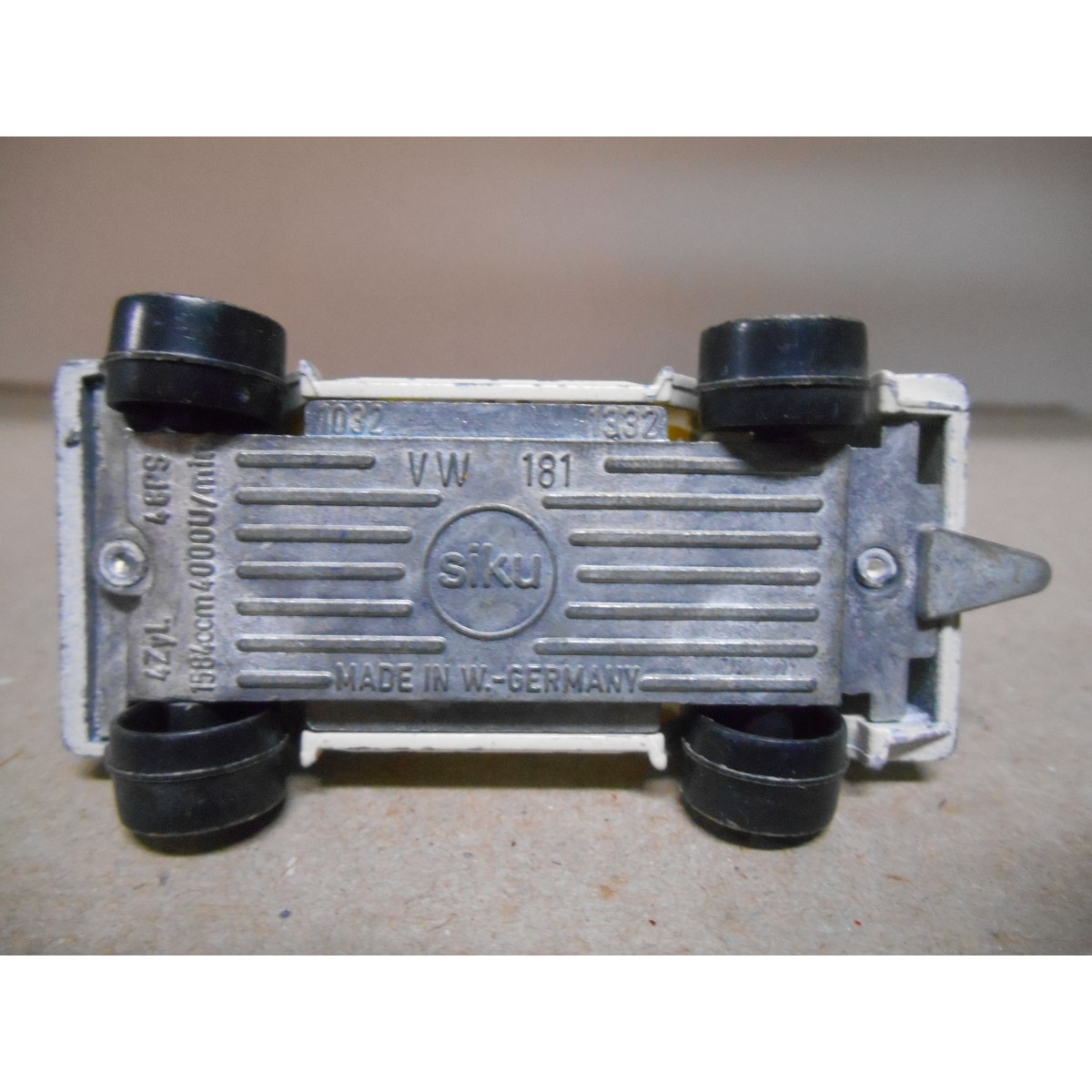 VOLKSWAGEN 181/THE THING ESCOGER/CHOOSE/CHOISIR 1:55 SIKU 1333 - BCN ...