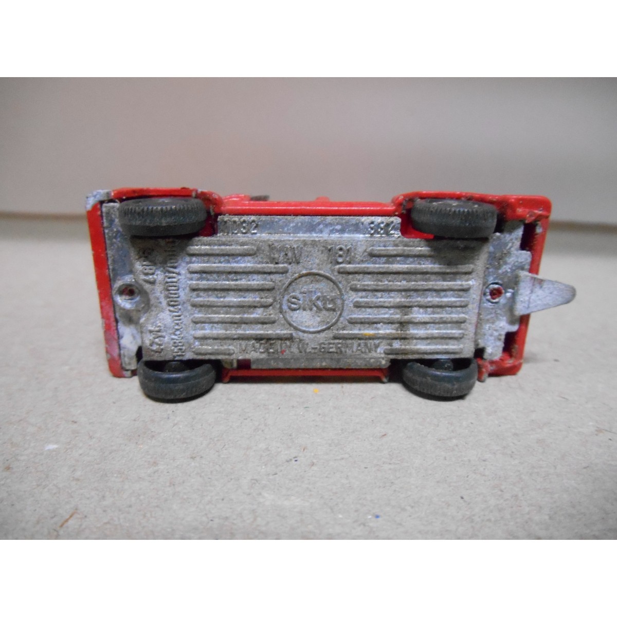 VOLKSWAGEN 181/THE THING ESCOGER/CHOOSE/CHOISIR 1:55 SIKU 1333 USADO/NO ...