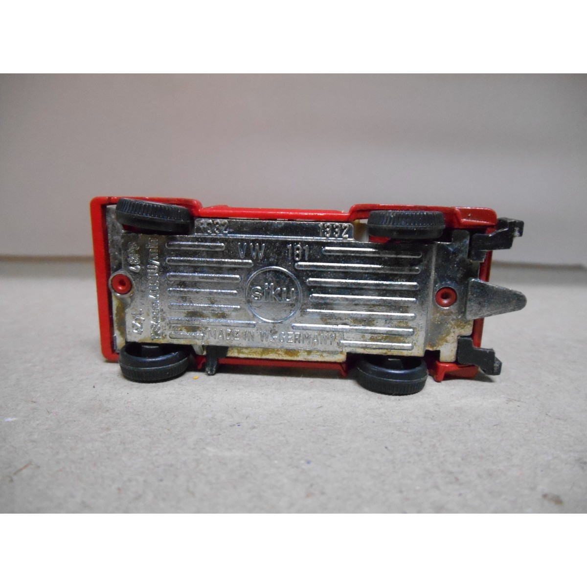 VOLKSWAGEN 181/THE THING ESCOGER/CHOOSE/CHOISIR 1:55 SIKU 1333 USADO/NO ...