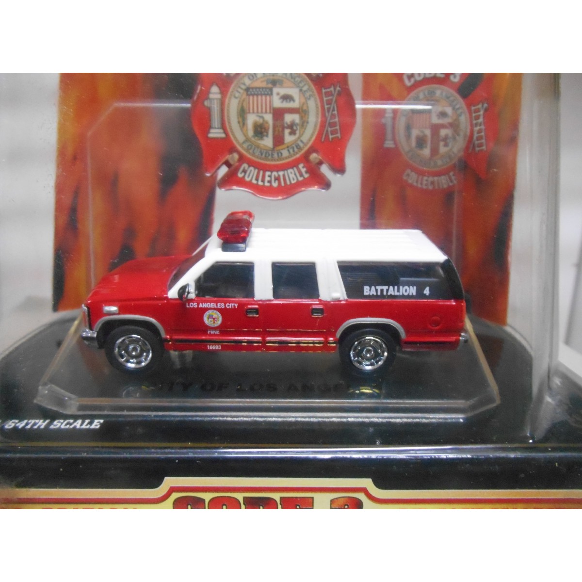 CHEVROLET SUBURBAN LOS ANGELES FIRE 1:64 CODE 3 COLLECTIBLE - BCN STOCK ...