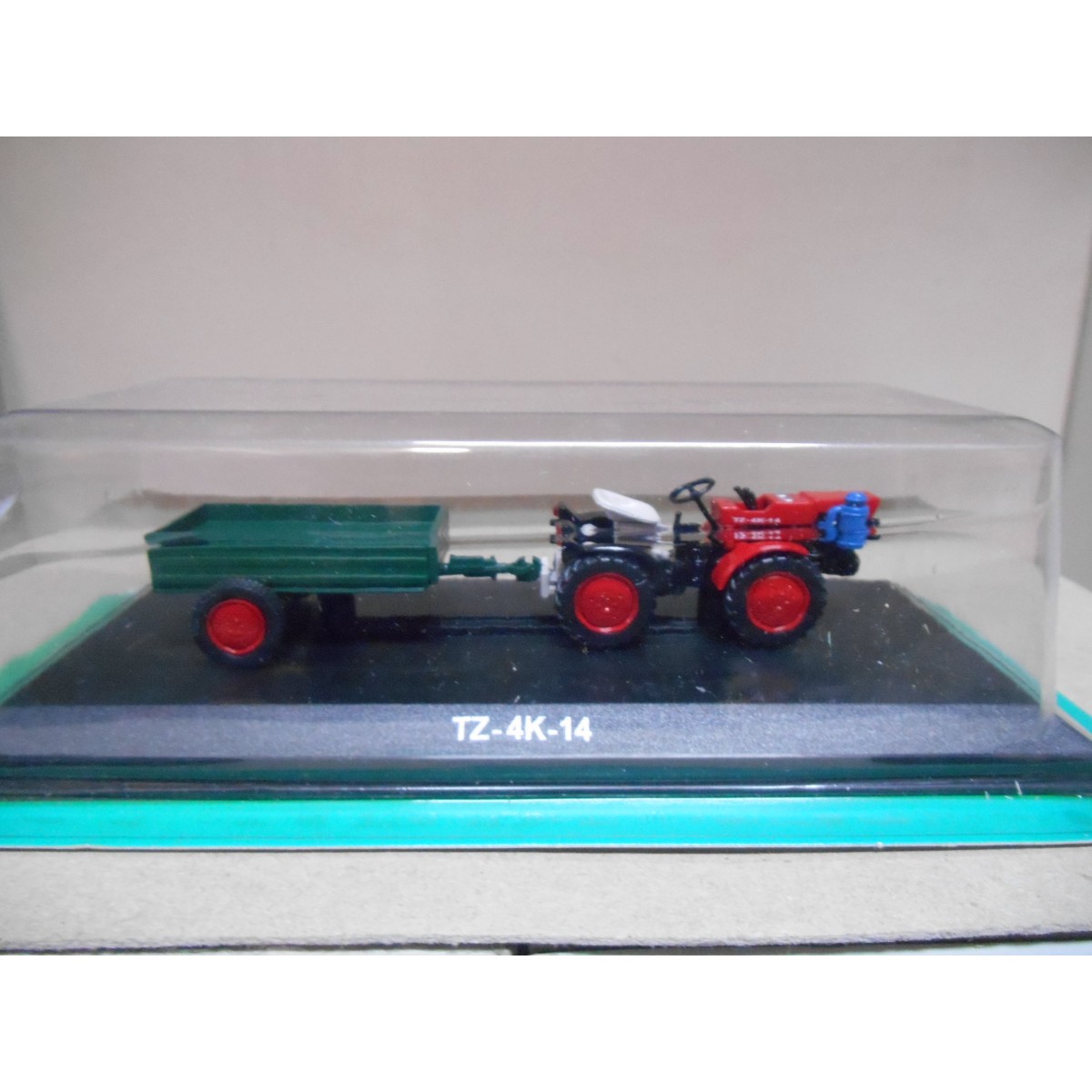 TRACTOR TZ-4K-14 CZ TRACTOR RUSIA 1:43 HACHETTE IXO BLISTER CHAFADO ...