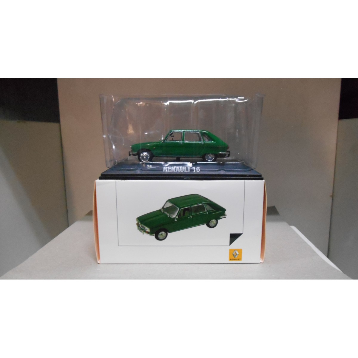RENAULT 16 GREEN 1:43 DEALER NOREV - BCN STOCK CARS