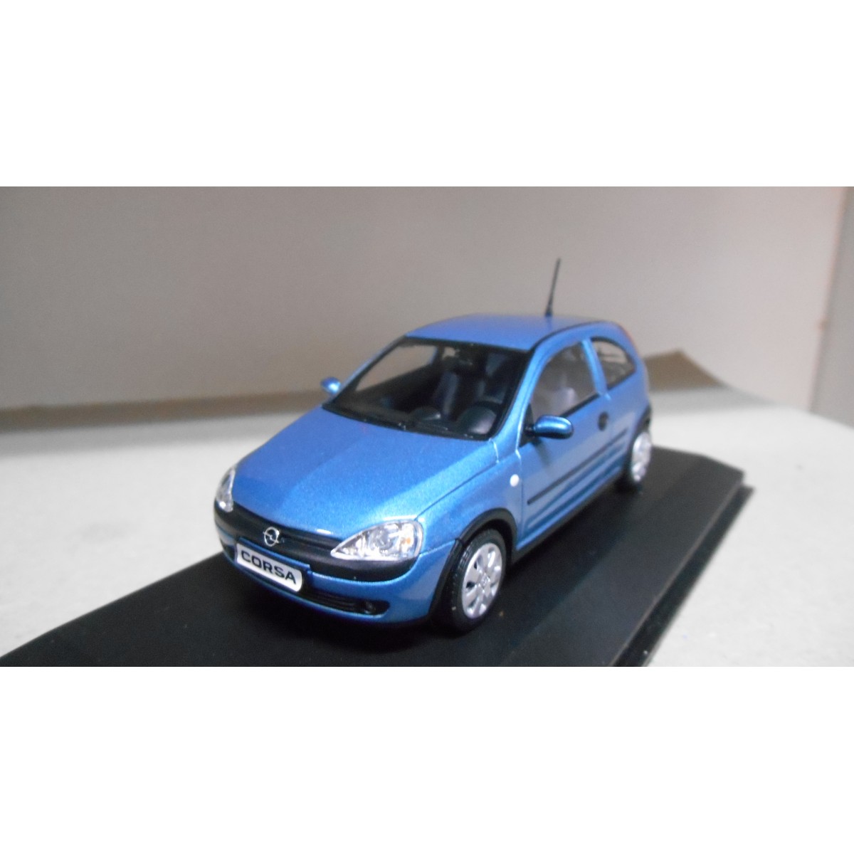 OPEL CORSA C BLUE 1:43 DEALER MINICHAMPS - BCN STOCK CARS