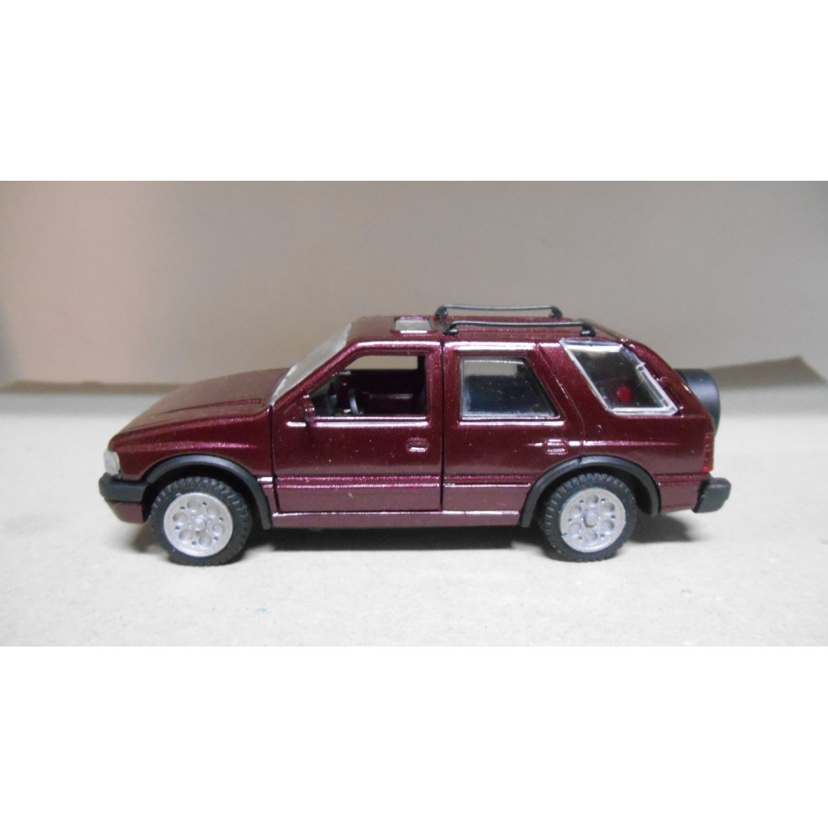 OPEL FRONTERA RED 1:43 DEALER GAMA - BCN STOCK CARS