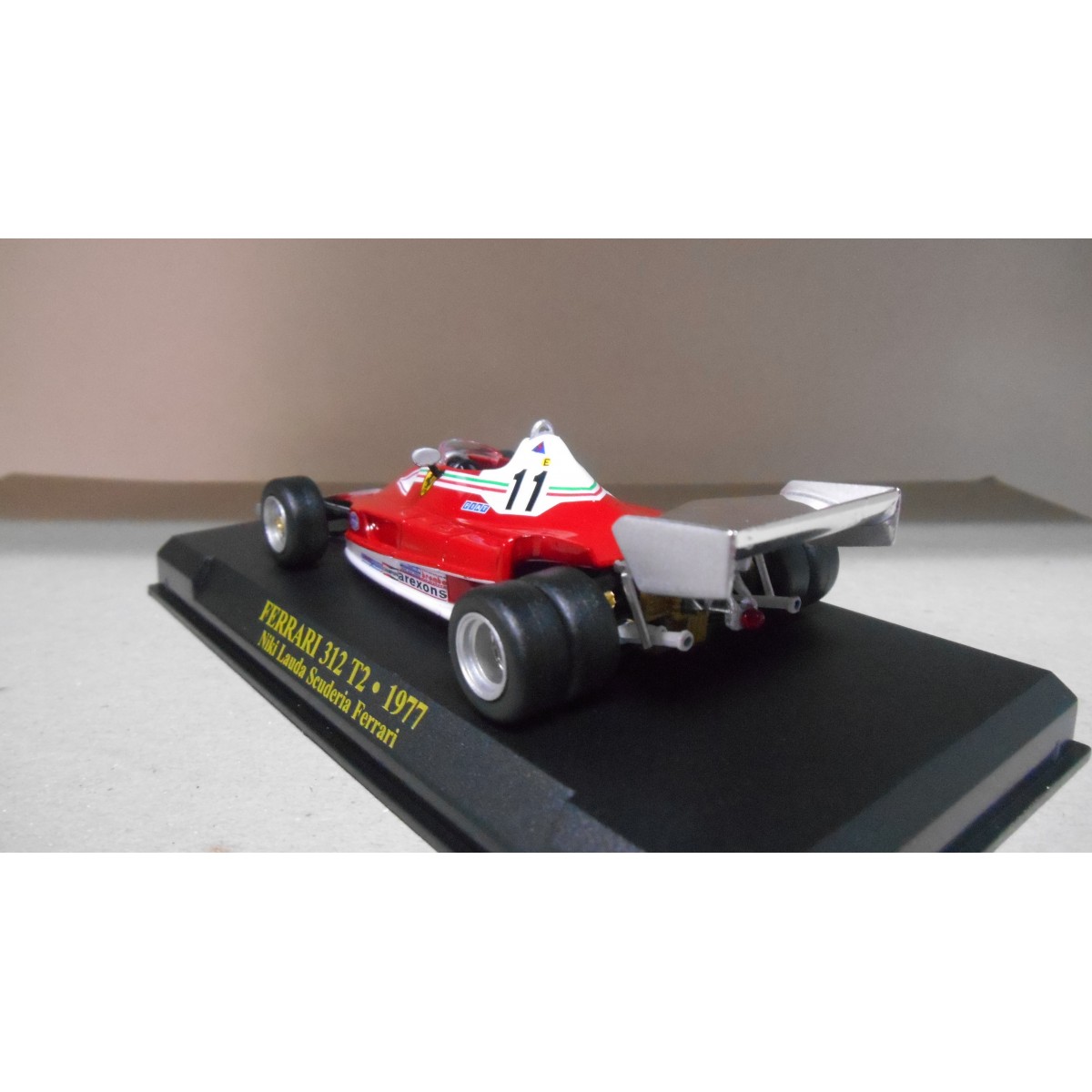 FERRARI 312 T2 1977 NIKKI LAUDA FORMULA F1 1:43 IXO ALTAYA HARD BOX EX ...