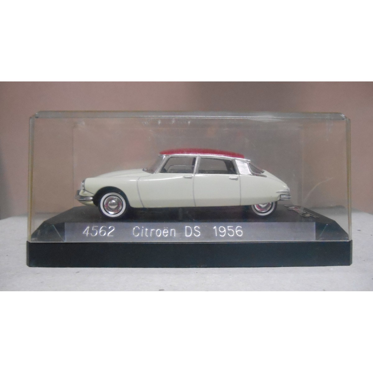 CITROEN DS 19 BICOLOR 1956 1:43 SOLIDO 4562 - BCN STOCK CARS