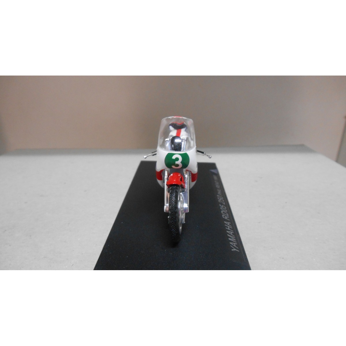 YAMAHA RD05 1968 WIN 250 CC PHIL READ MOTO/BIKE 1:24 ALTAYA IXO - BCN ...
