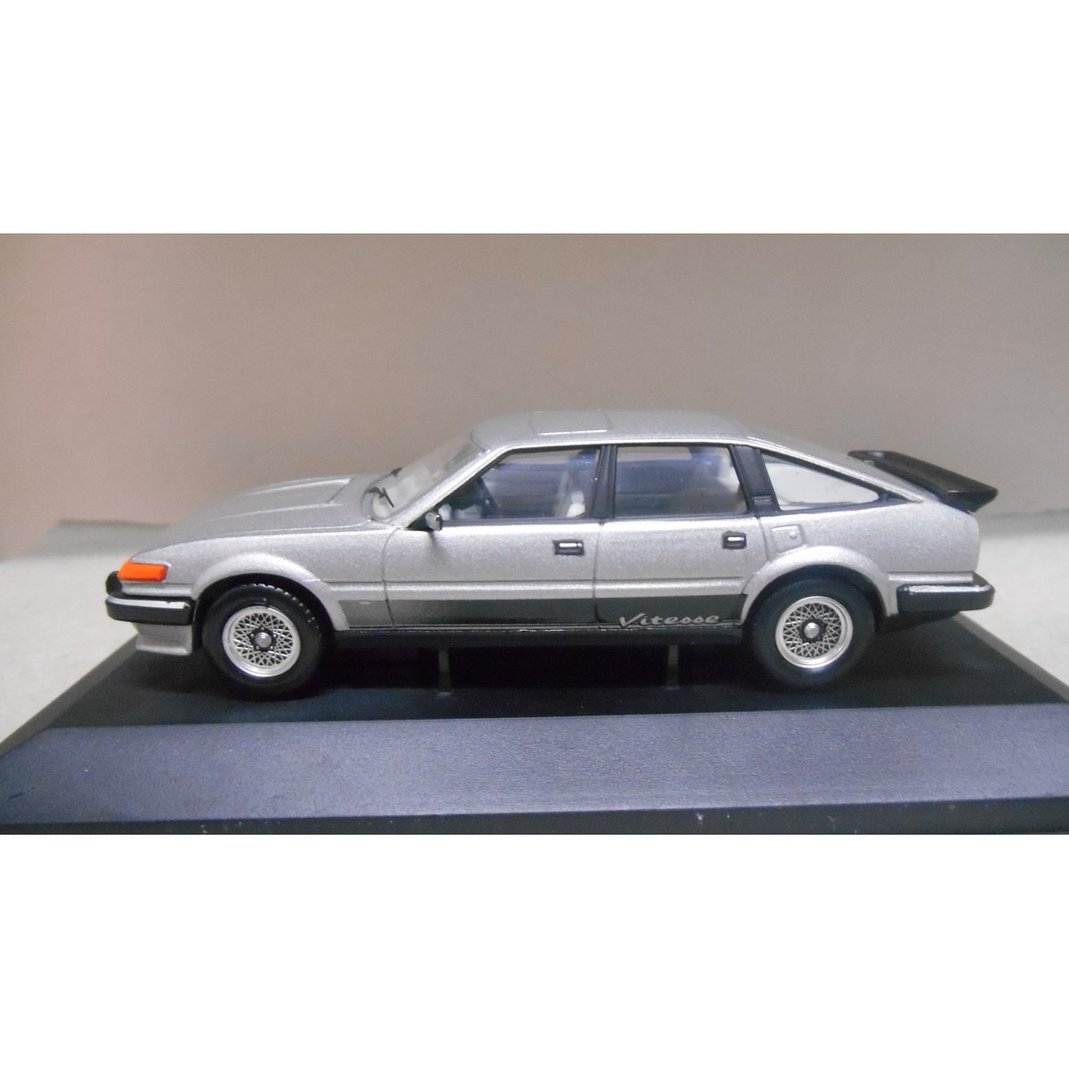 ROVER SD1 3500 VITESSE 1:43 VANGUARDS - BCN STOCK CARS