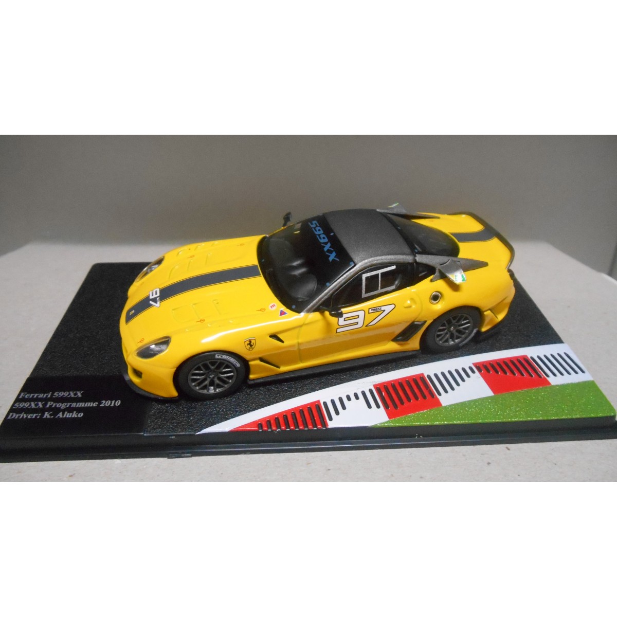 FERRARI 599 XX PROGAMME 2010 ALUKO 1:43 FERRARI RACING IXO - BCN STOCK CARS