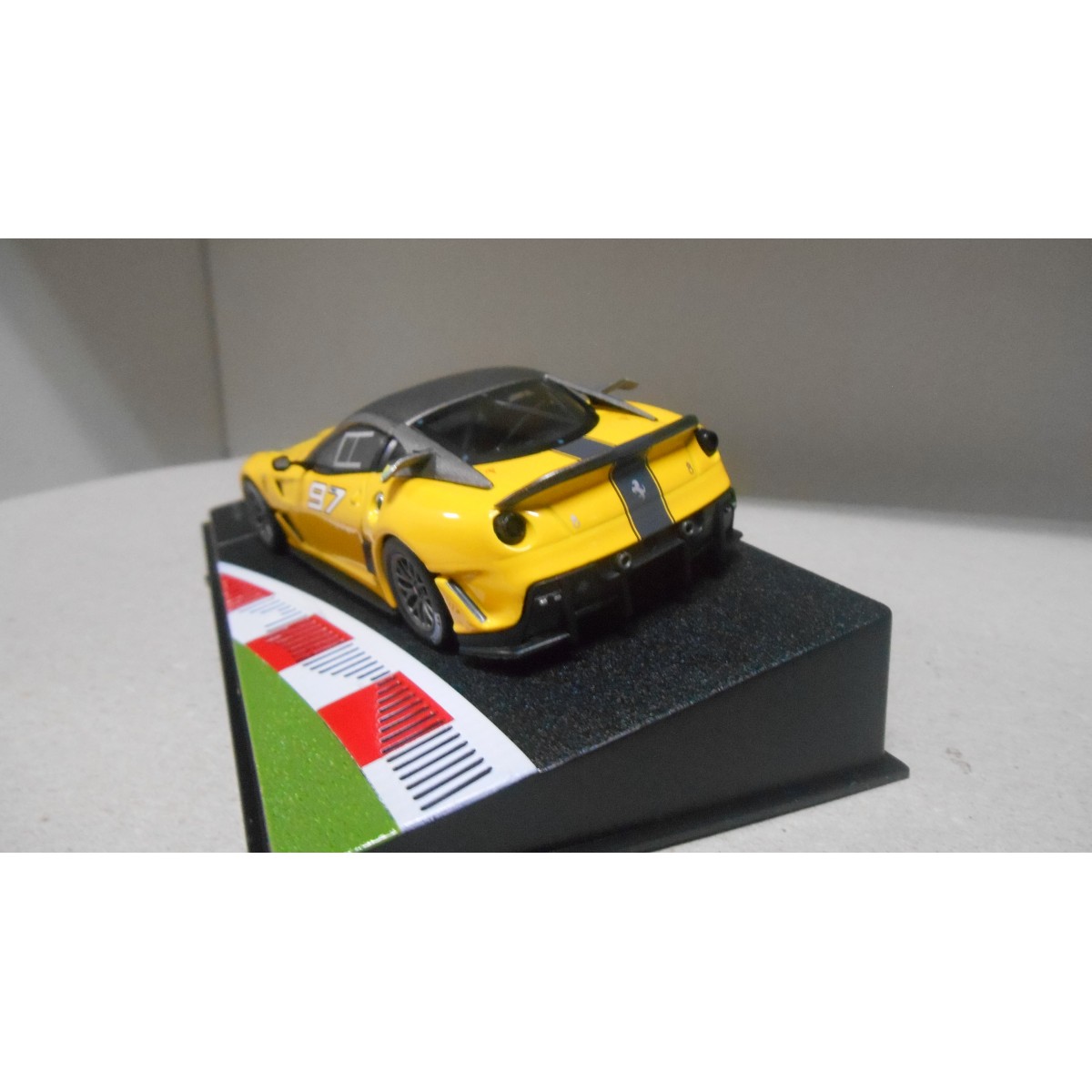 FERRARI 599 XX PROGAMME 2010 ALUKO 1:43 FERRARI RACING IXO - BCN STOCK CARS