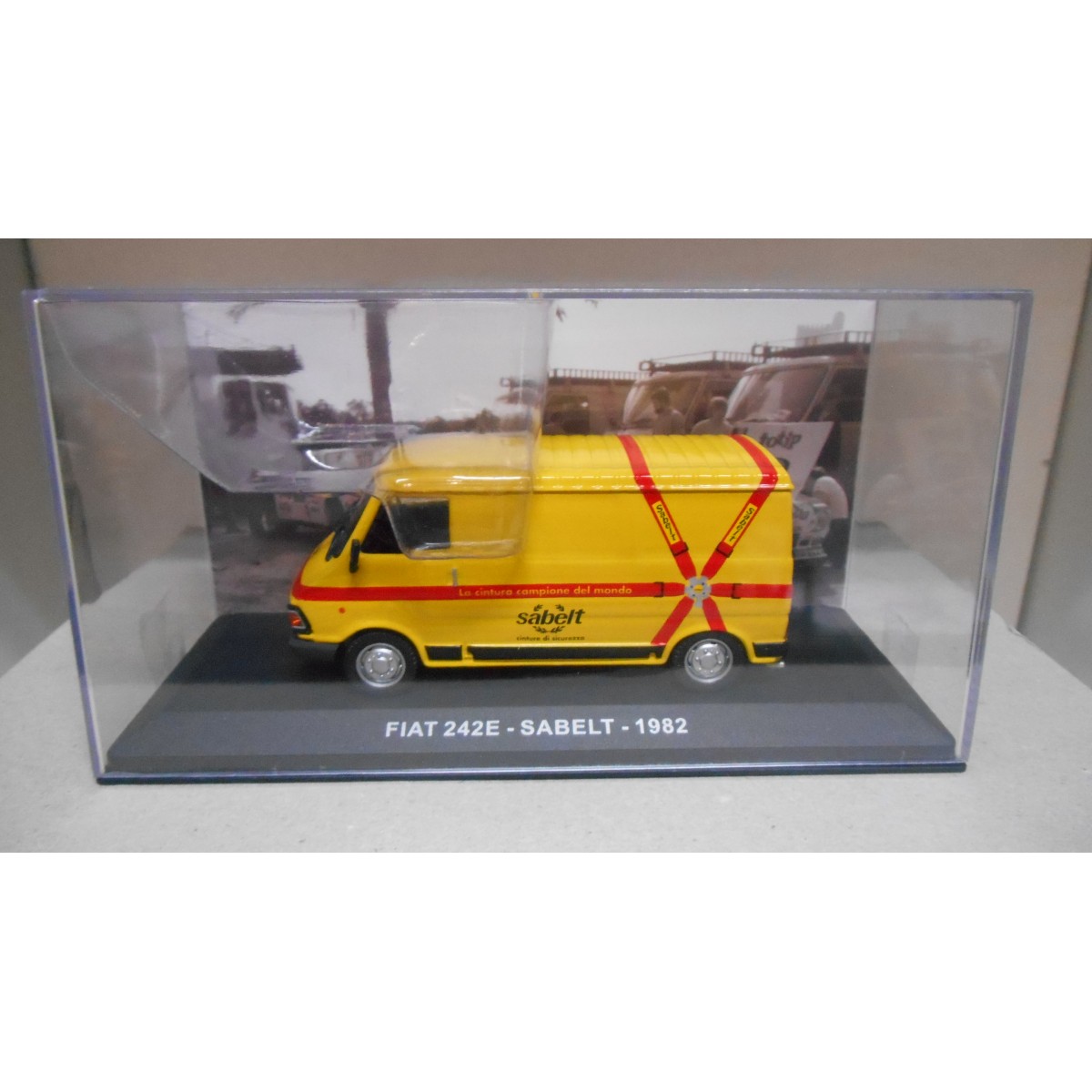 FIAT 242E SABELT 1982 1:43 EAGLEMOSS IXO - BCN STOCK CARS