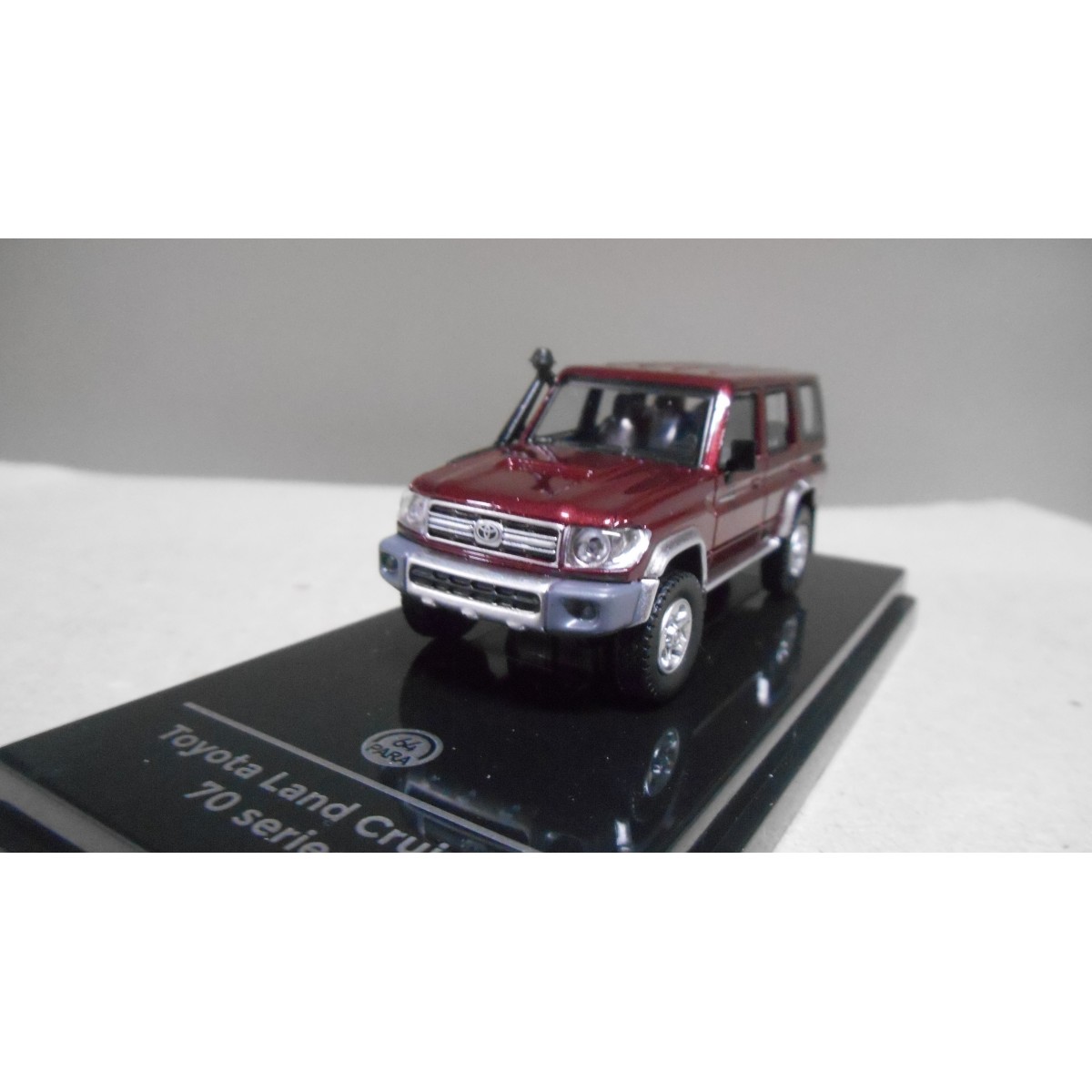TOYOTA LAND CRUISER 1976 MERLOT RED LHD 1:64 PARA64 - BCN STOCK CARS