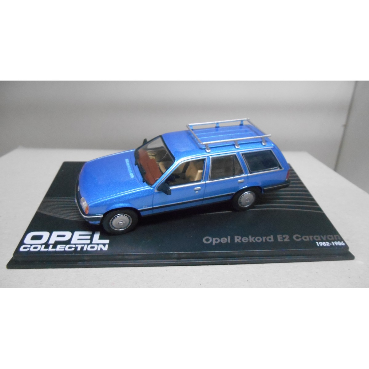 OPEL REKORD E2 CARAVAN 1982-86 1:43 EAGLEMOSS IXO - BCN STOCK CARS
