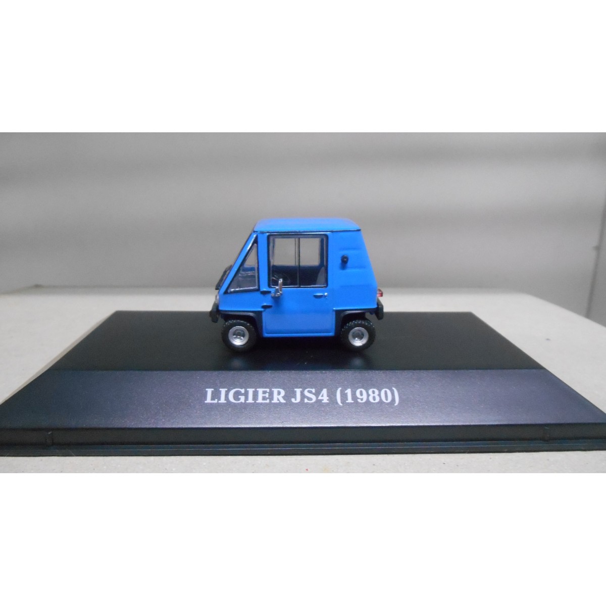 LIGIER JS4 1980 MICROCARS 1:43 ALTAYA IXO - BCN STOCK CARS