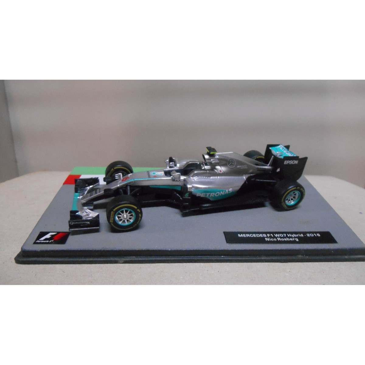 MERCEDES-BENZ W07 HYBRID FORMULA F1 WIN 2016 NICO ROSBERG 1:43 SALVAT ...