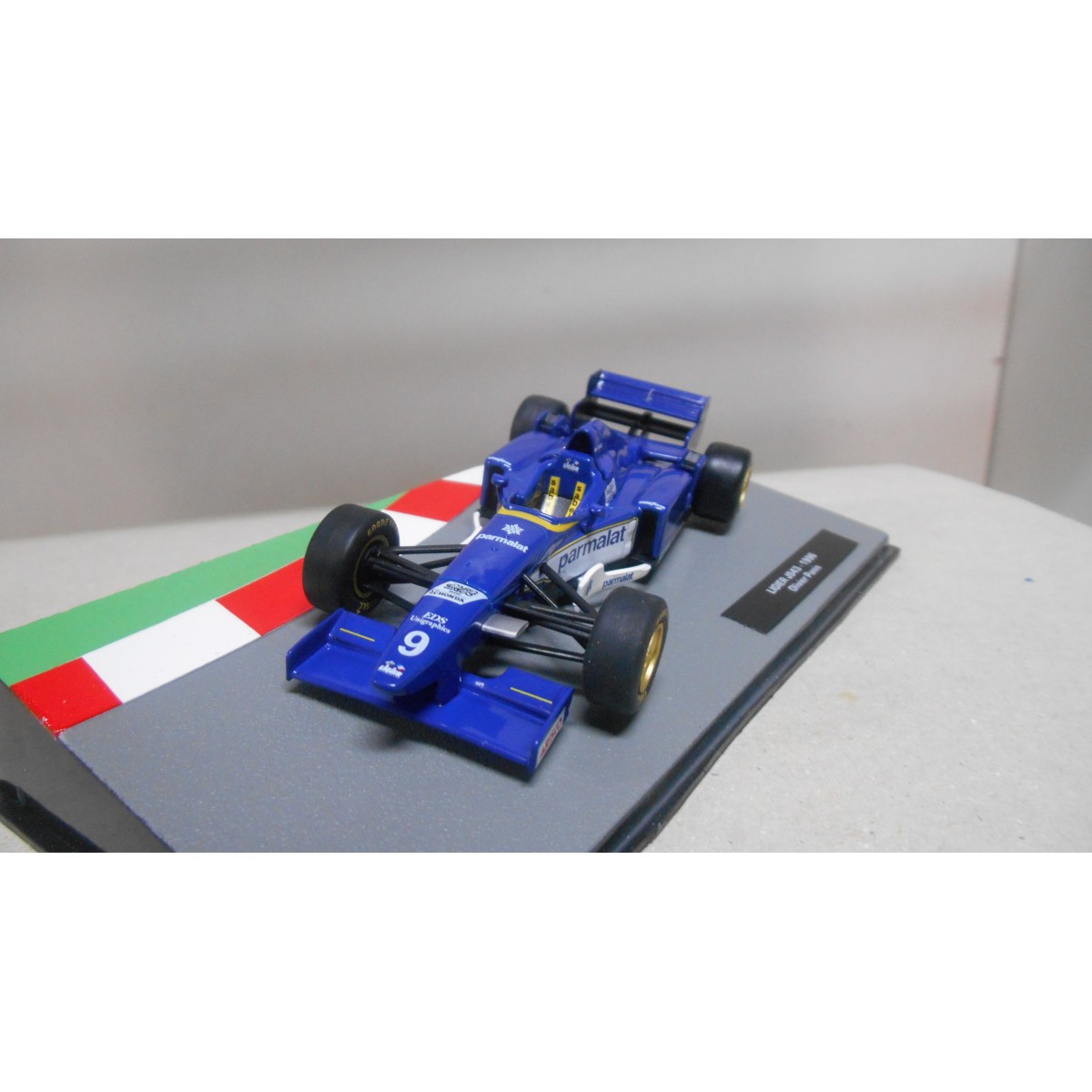 LIGIER JS43 FORMULA F1 1996 OLIVIER PANIS 1:43 SALVAT IXO - BCN STOCK CARS