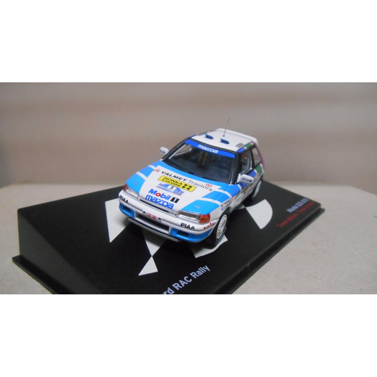 MAZDA 323 GTX 1991 RALLY RAC LOMBARD T.MAKINEN 1:43 ALTAYA IXO - BCN ...