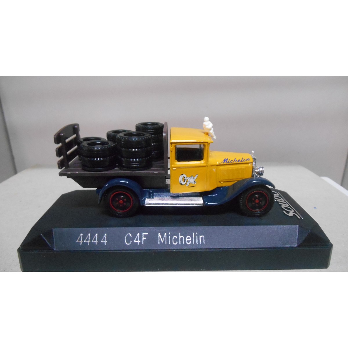 CITROEN C4F PICKUP 1930 MICHELIN 1:43 SOLIDO 4444 - BCN STOCK CARS
