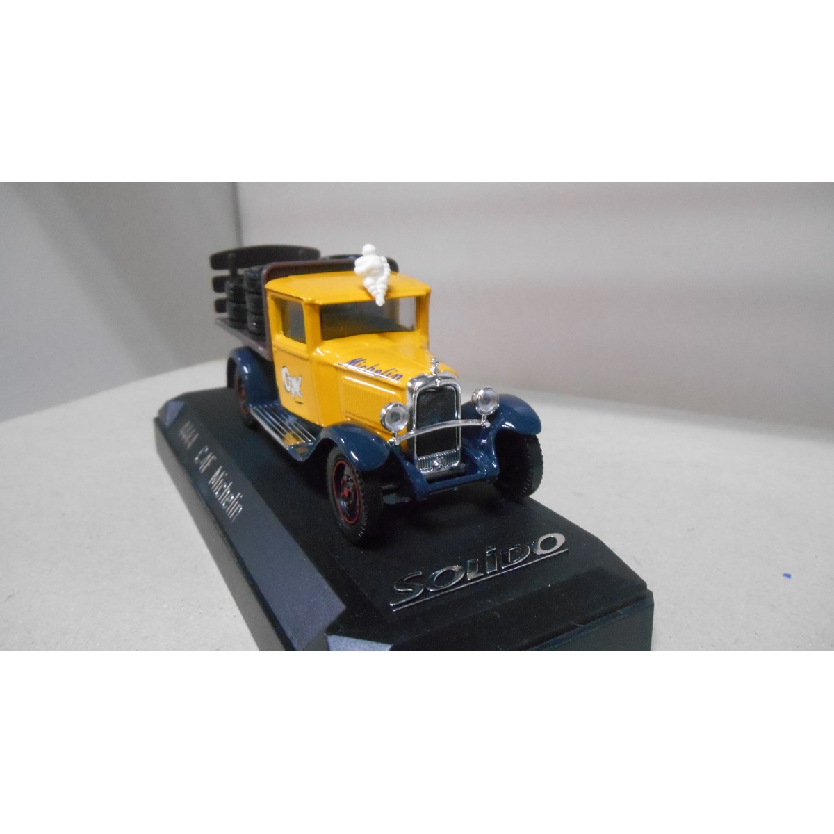 CITROEN C4F PICKUP 1930 MICHELIN 1:43 SOLIDO 4444 - BCN STOCK CARS