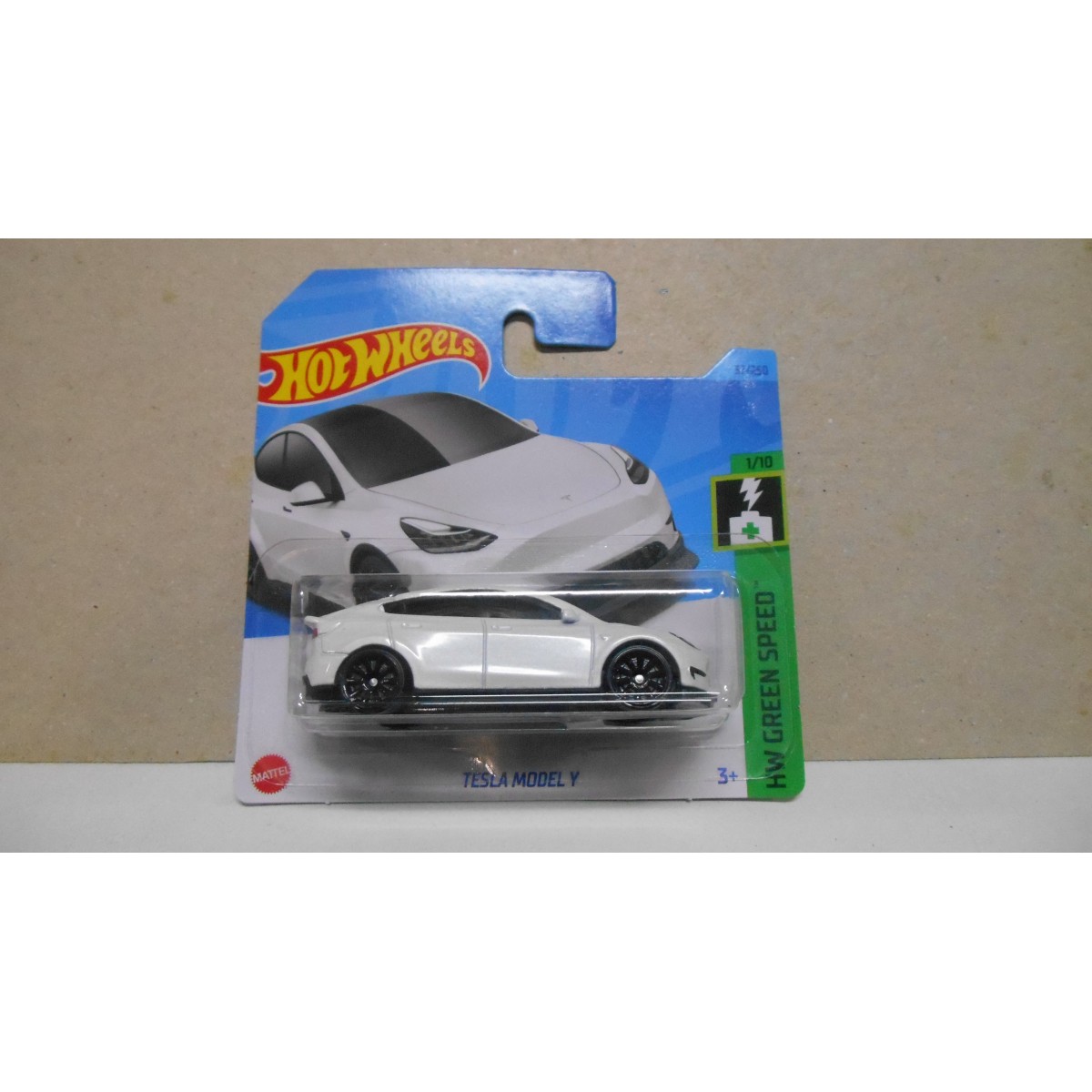 Hot Wheels Car Hot Wheels Tesla Model Y Die Cast Car - 1:64 Scale HW ...