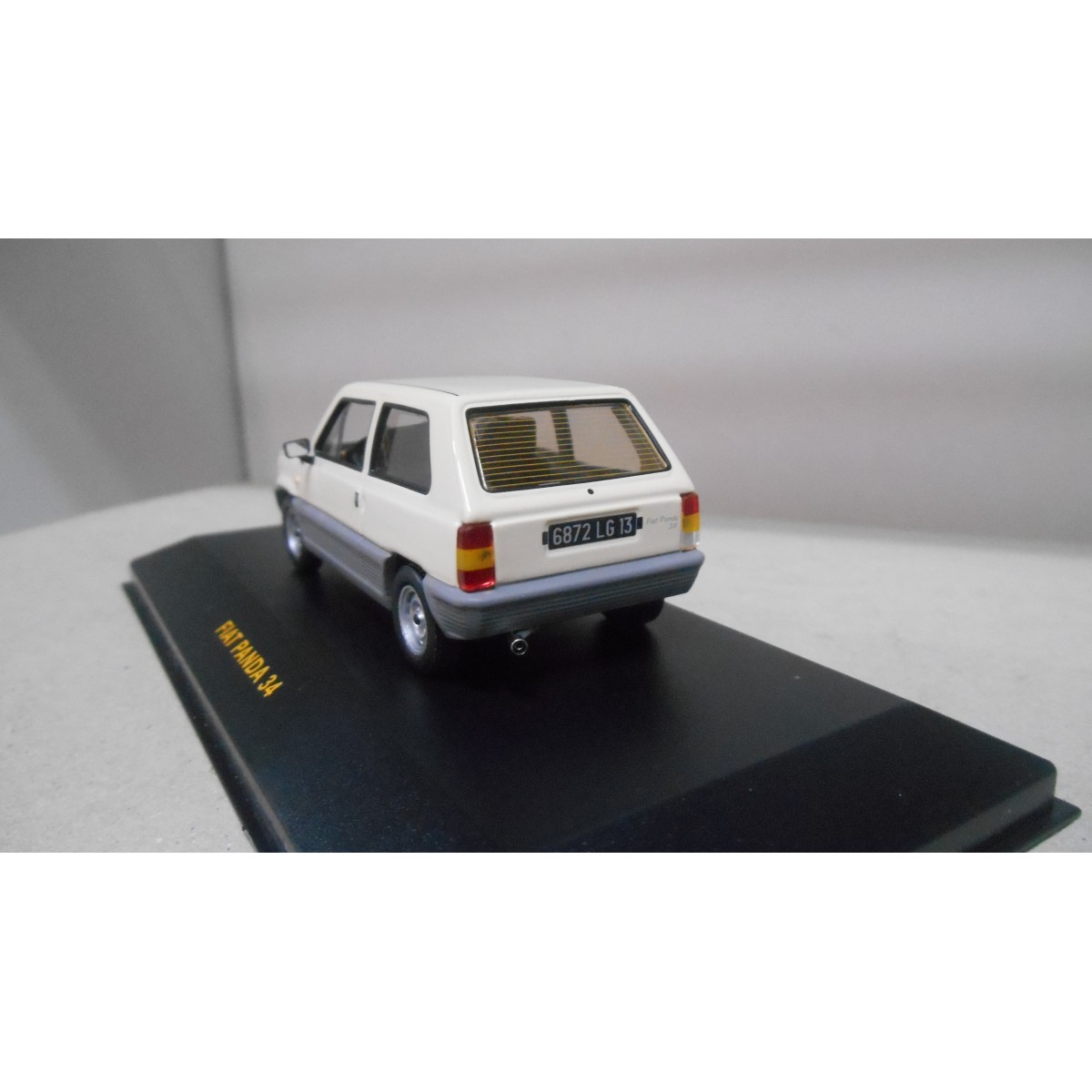 FIAT PANDA 34 CREAM 1980 1:43 IXO CLC068 - BCN STOCK CARS
