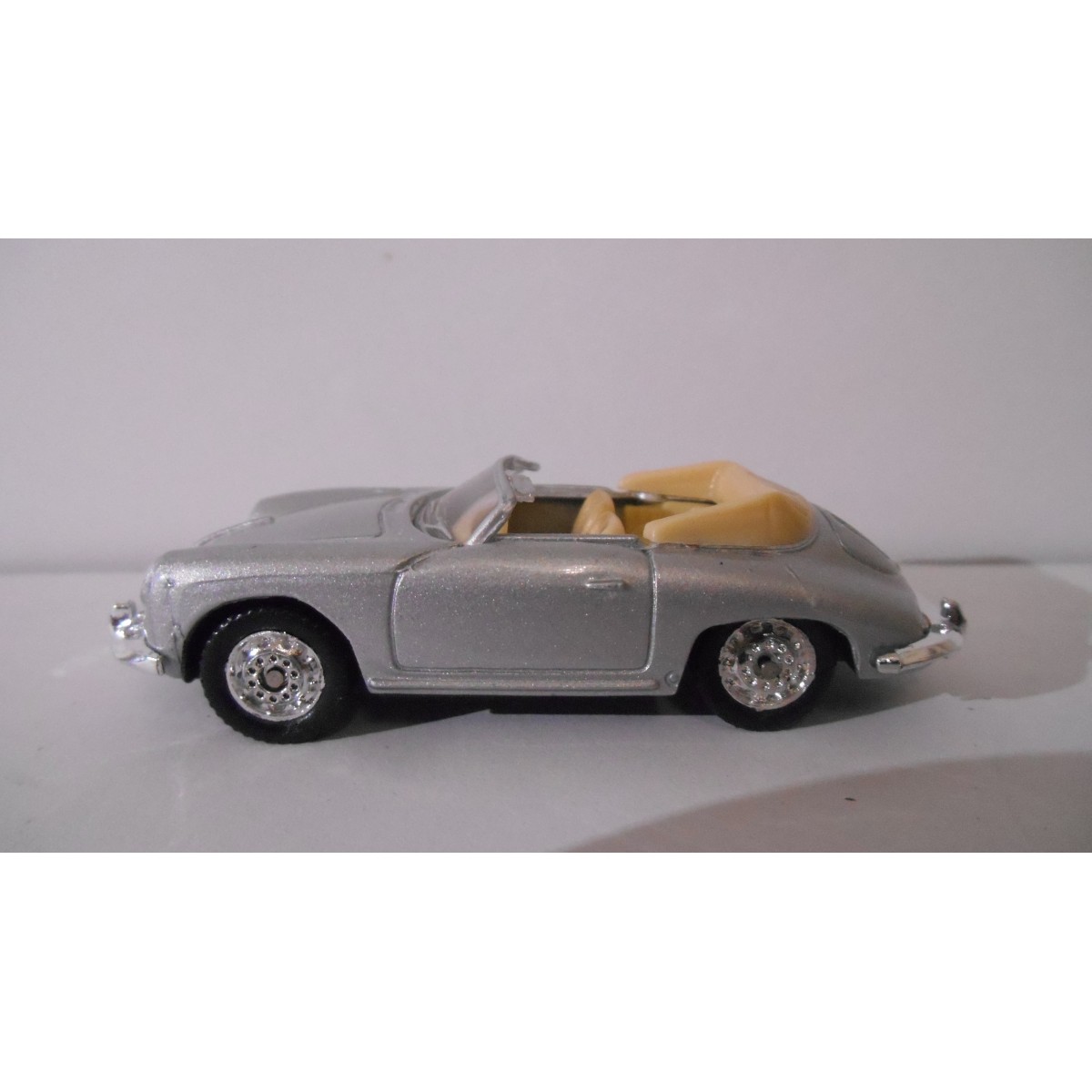PORSCHE 356 B SILVER 1:60 WELLY SUPER9 - BCN STOCK CARS