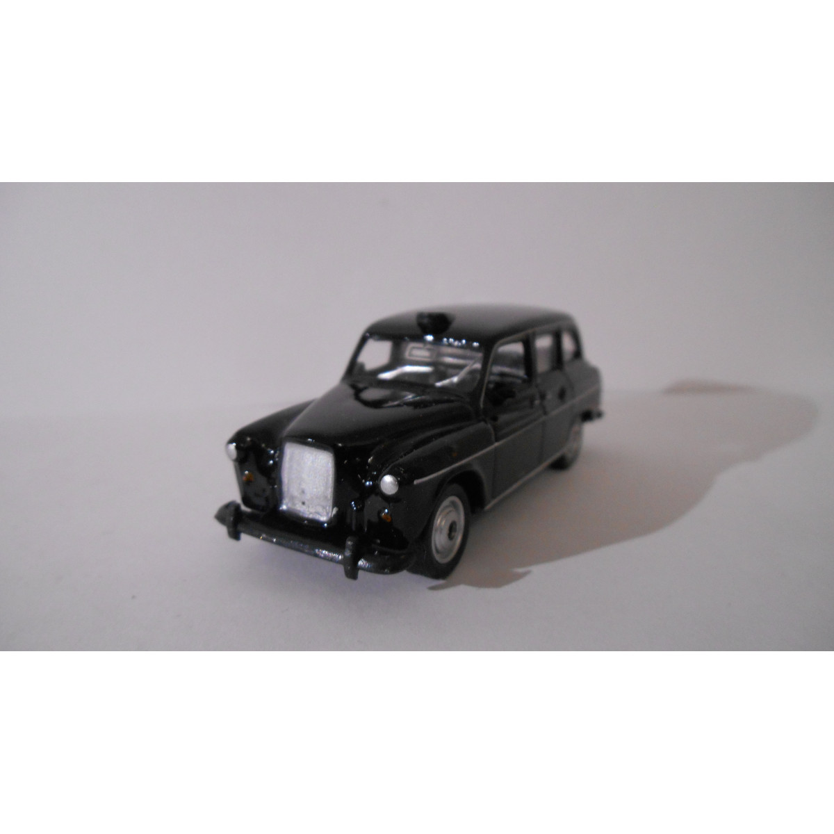 AUSTIN FX4 TAXI LONDON 1:60 WELLY SUPER9 - BCN STOCK CARS