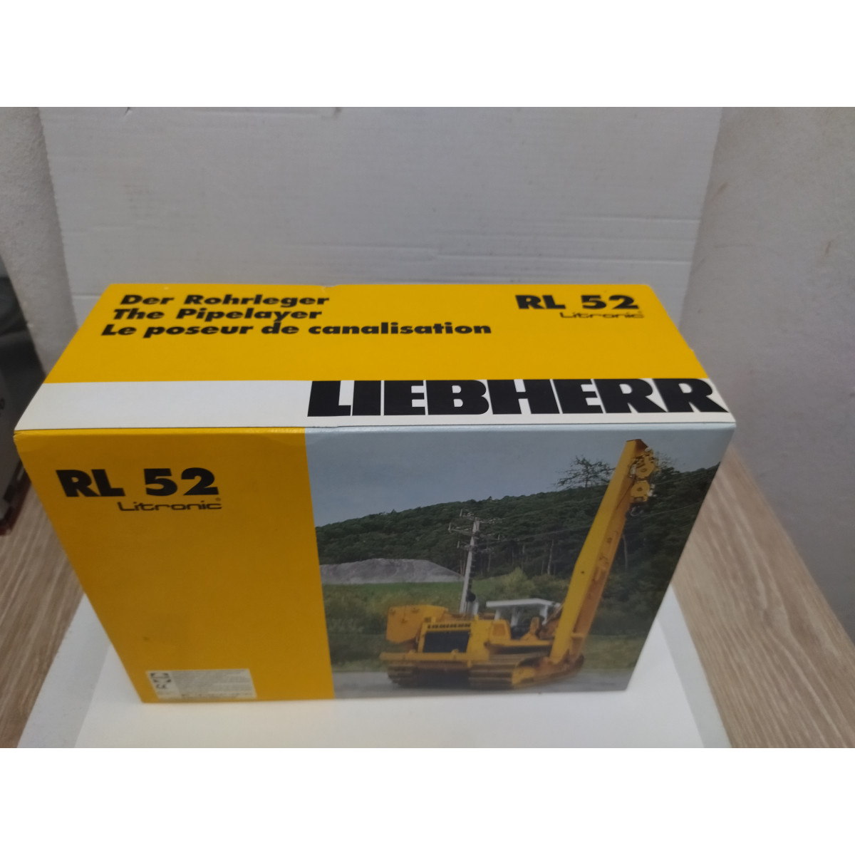 LIEBHEER RL 52 LITRONIC PIPELAYER 1:50 CONRAD 2807 - BCN STOCK CARS