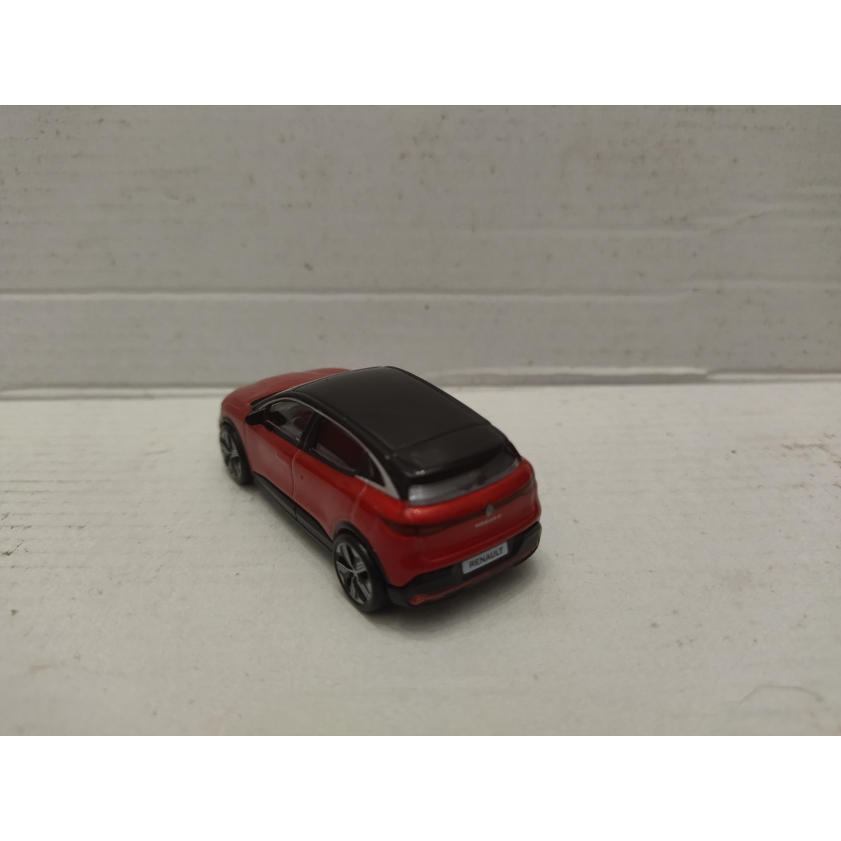 RENAULT MEGANE 2022 E-TECH 100 % ELECTRIC RED/BLACK 1:64 NOREV 3 INCHES ...