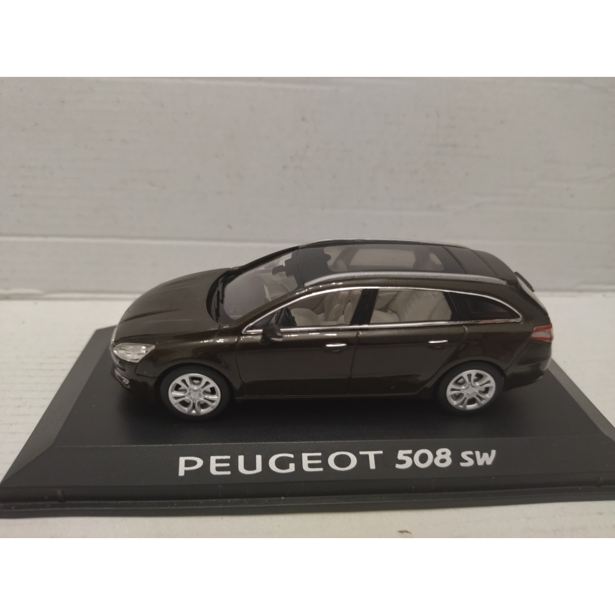 PEUGEOT 508 SW 2010 1:43 DEALER NOREV - BCN STOCK CARS