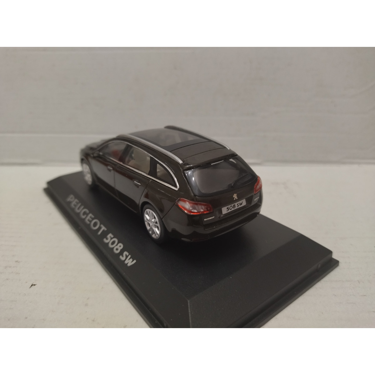 PEUGEOT 508 SW 2010 1:43 DEALER NOREV - BCN STOCK CARS