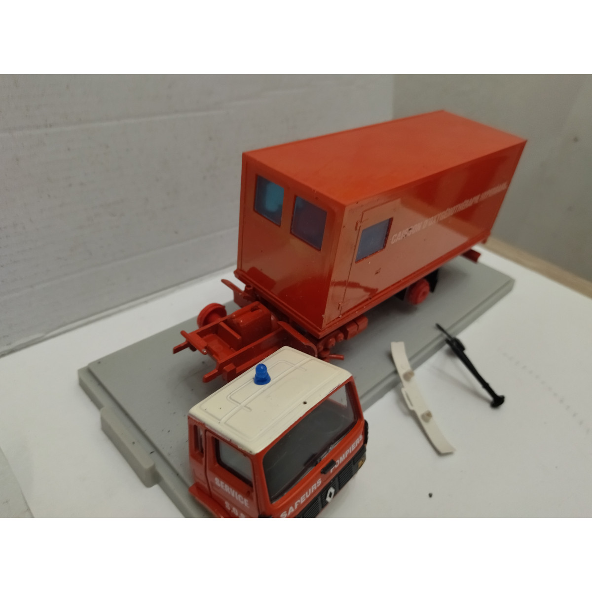 RENAULT RVI FIRE/POMPIERS/BOMBEROS 1:43 CEF REPLEX 164 CASSEE/ROTO/V ...