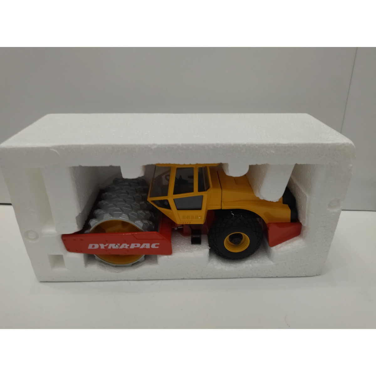 DYNAPAC CA 512 VIBRATORY ROLLER/APISONADORA 1:35 JOAL 297 - BCN STOCK CARS